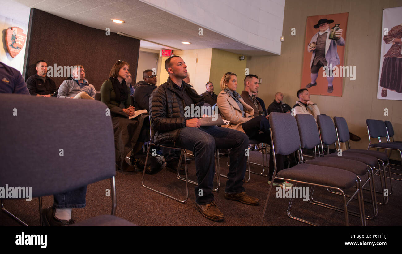 Marines with the Expeditionary Warfare School battle site study group ...