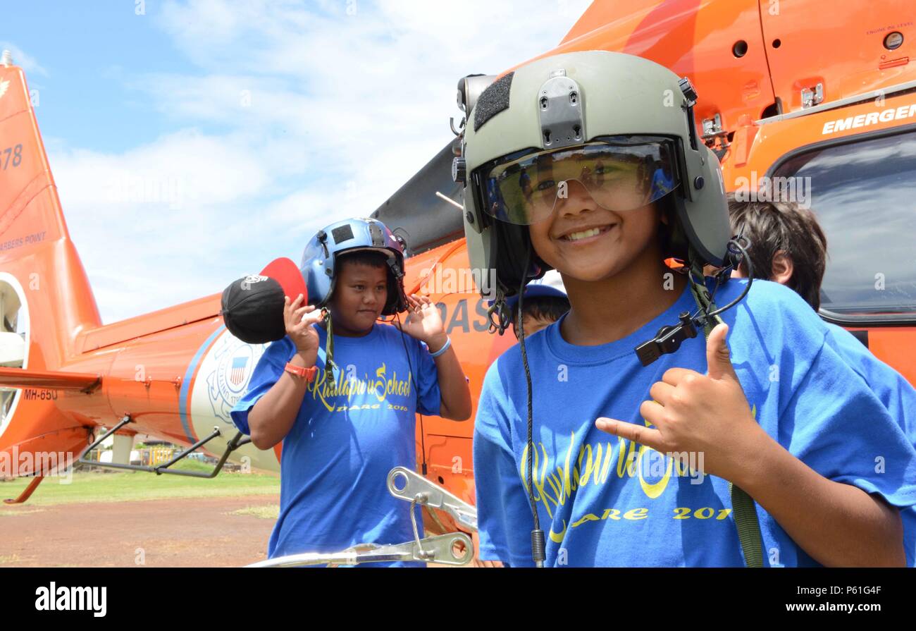 Barbers point elementary school hi-res stock photography and images - Alamy