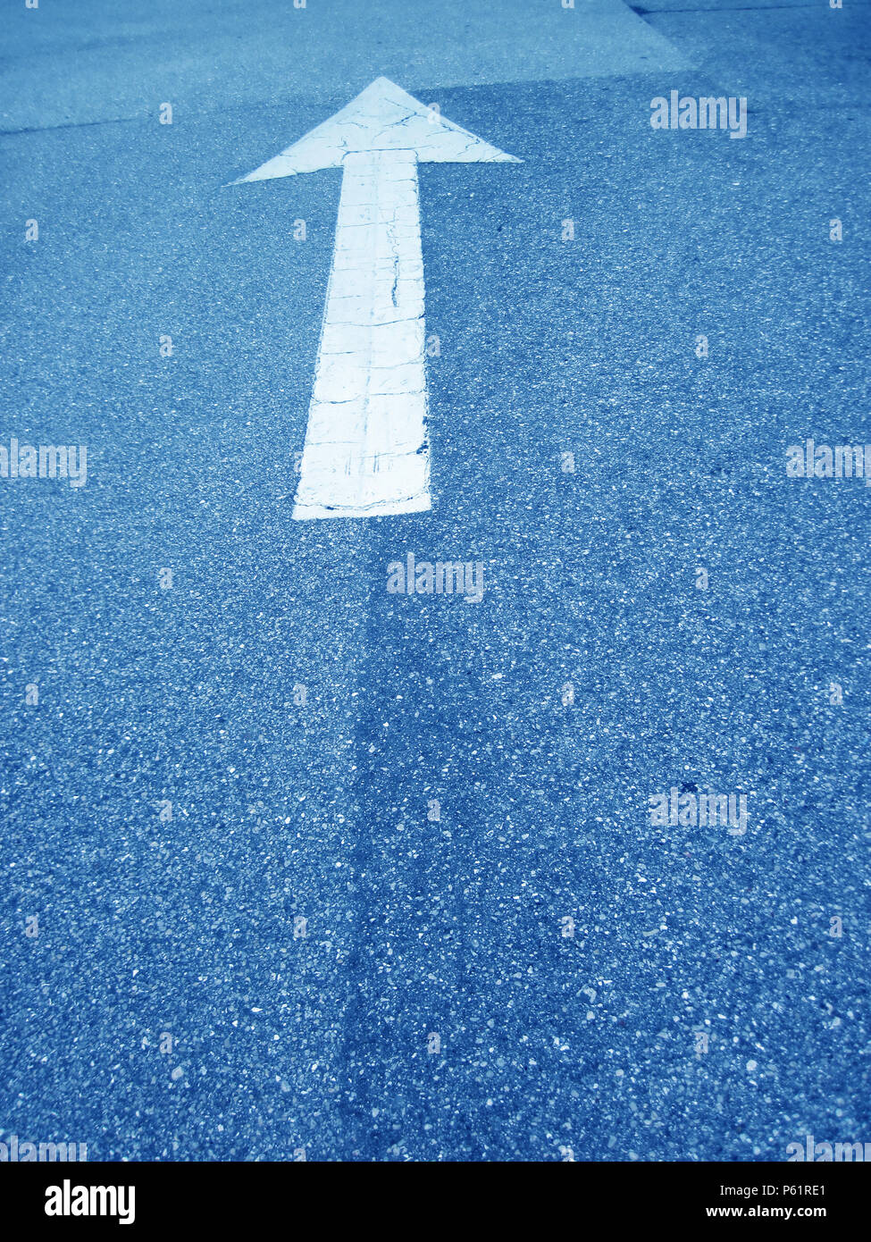 an image of arrow road sign Stock Photo - Alamy