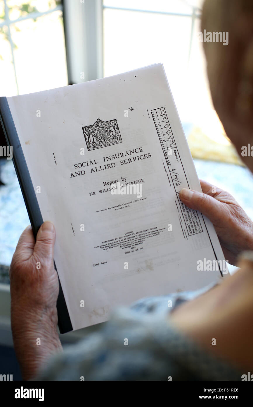 William beveridge hi-res stock photography and images - Alamy