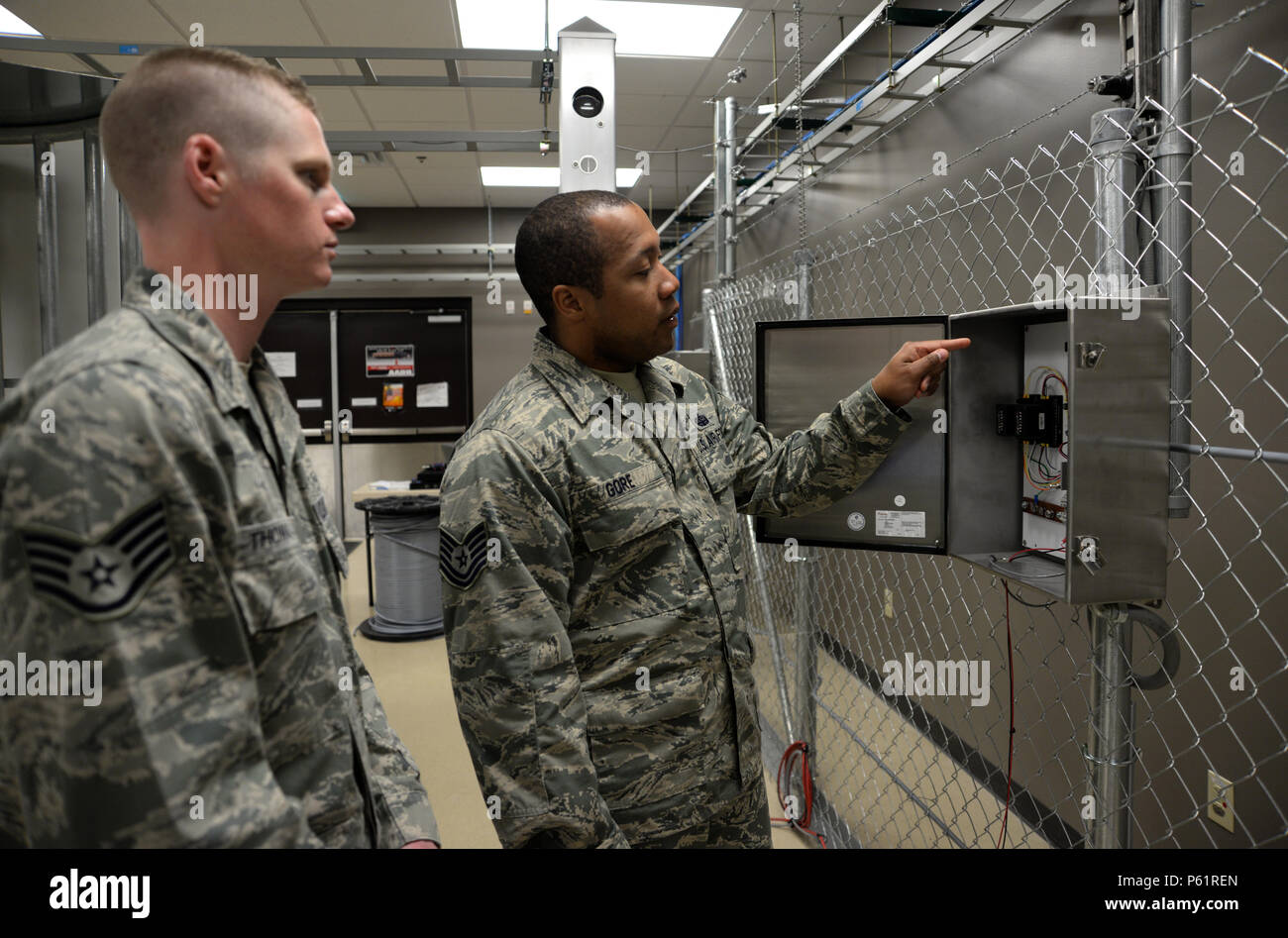 Intrusion detection system hi-res stock photography and images - Alamy