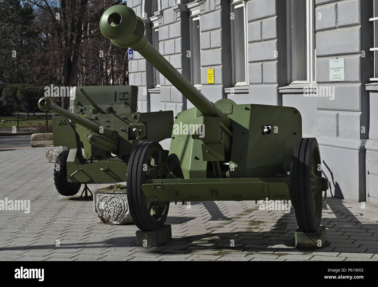 Antitank cannons hi-res stock photography and images - Alamy