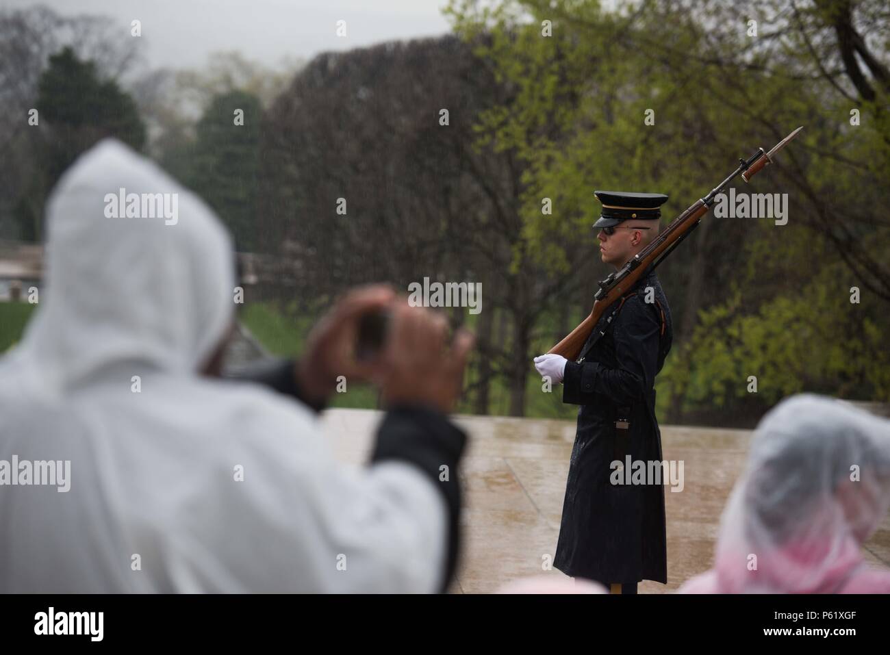 The Tomb Sentinels of 4th Battilion, 3d U.S. Infantry Regiment (The Old ...