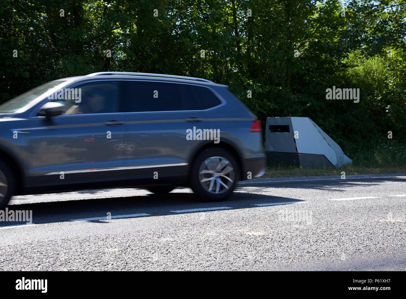 French radar speed camera: an example of the new breed of 'pop up ...