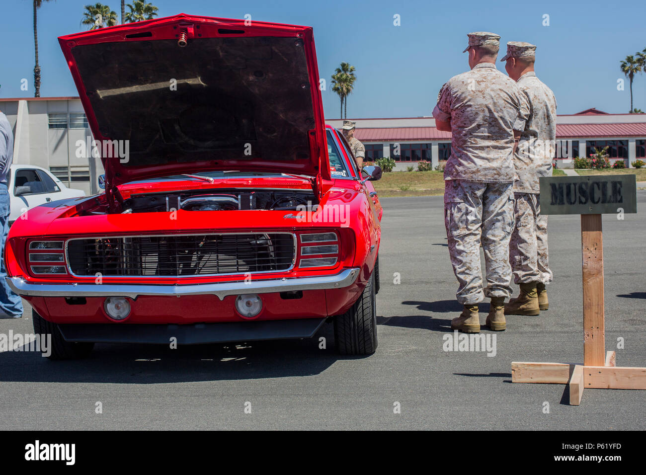 MARINE CORPS BASE CAMP PENDLETON, Calif. – Marines and sailors judge ...