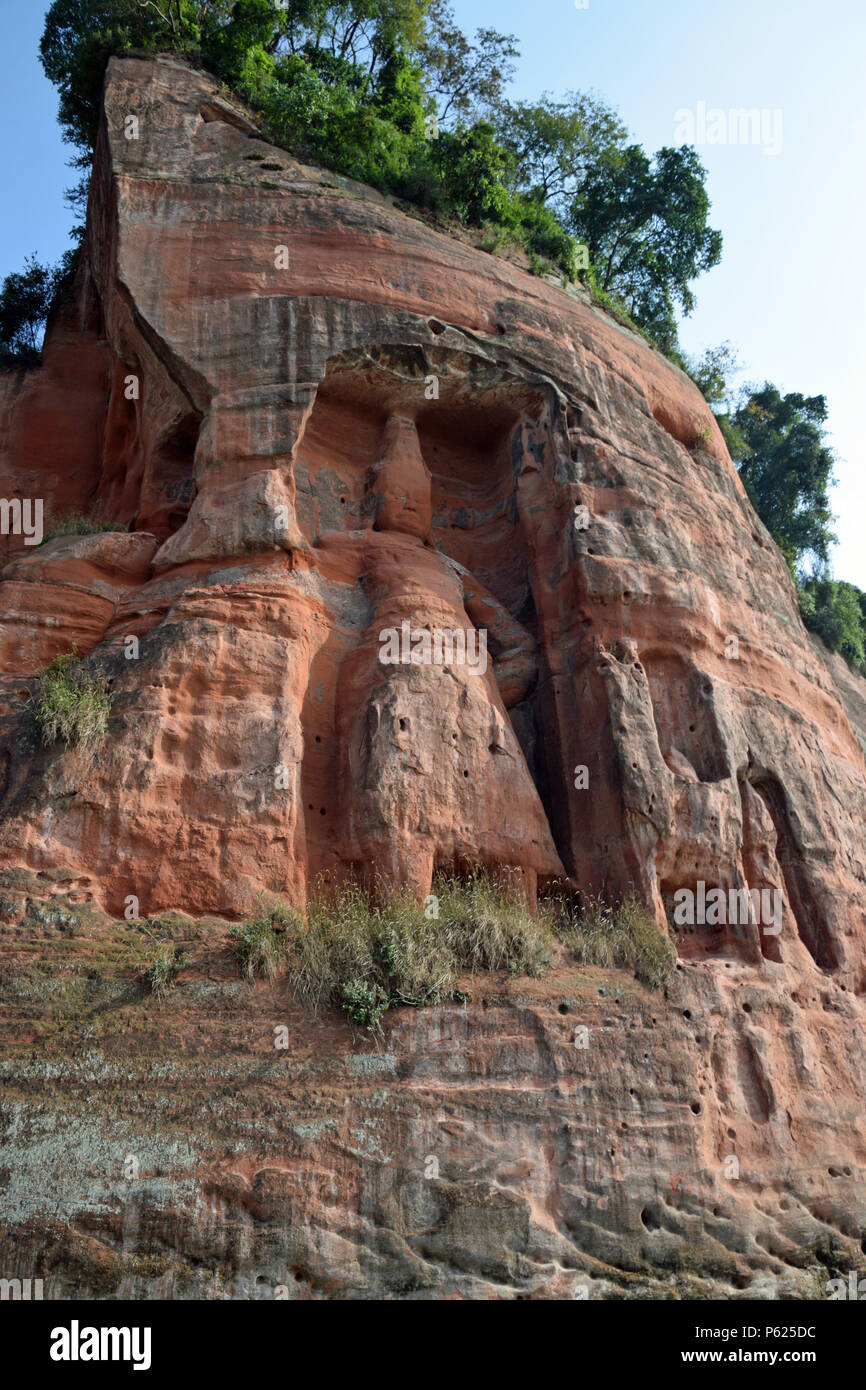 Leshan giant buddha largest stone hi-res stock photography and images ...