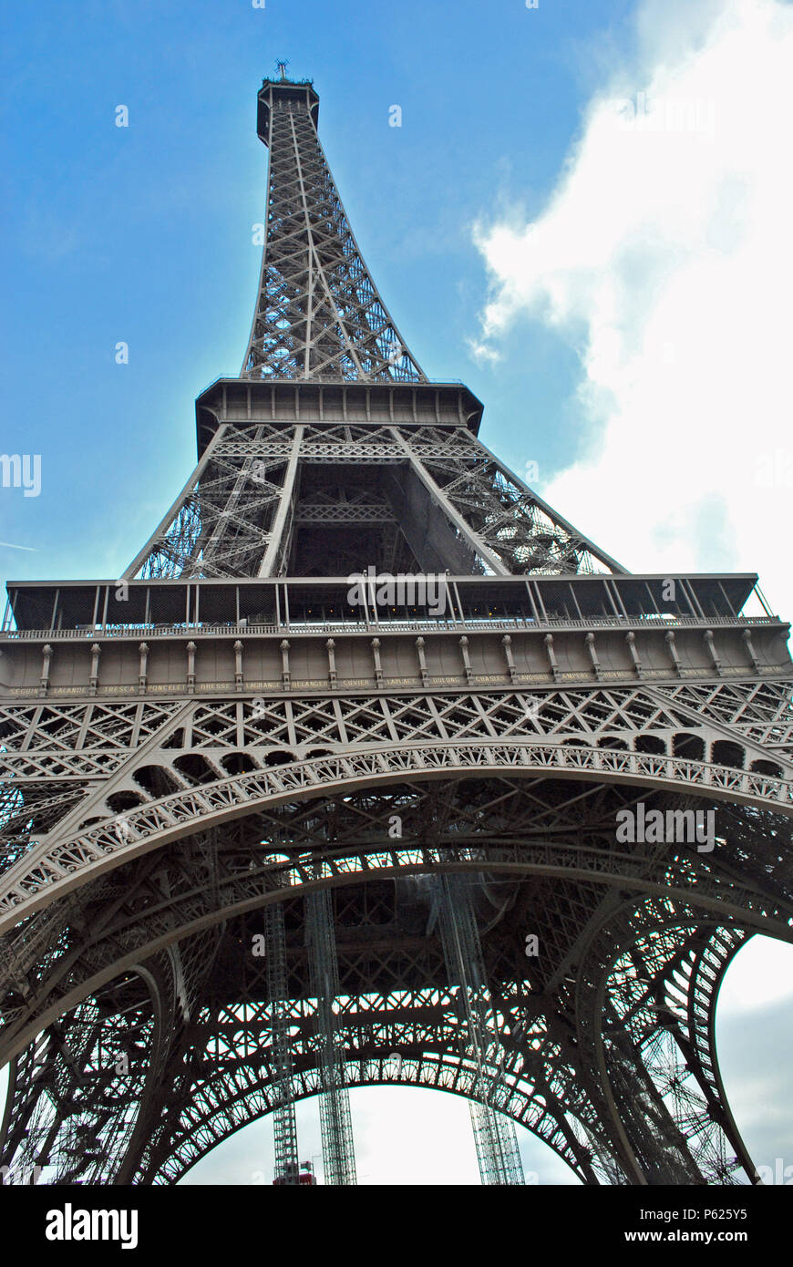 Eiffel tower scenic hi-res stock photography and images - Alamy