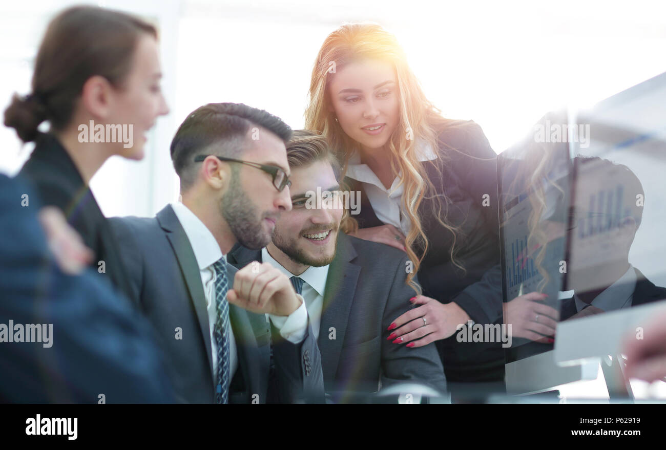 Company employees using business charts hi-res stock photography and ...