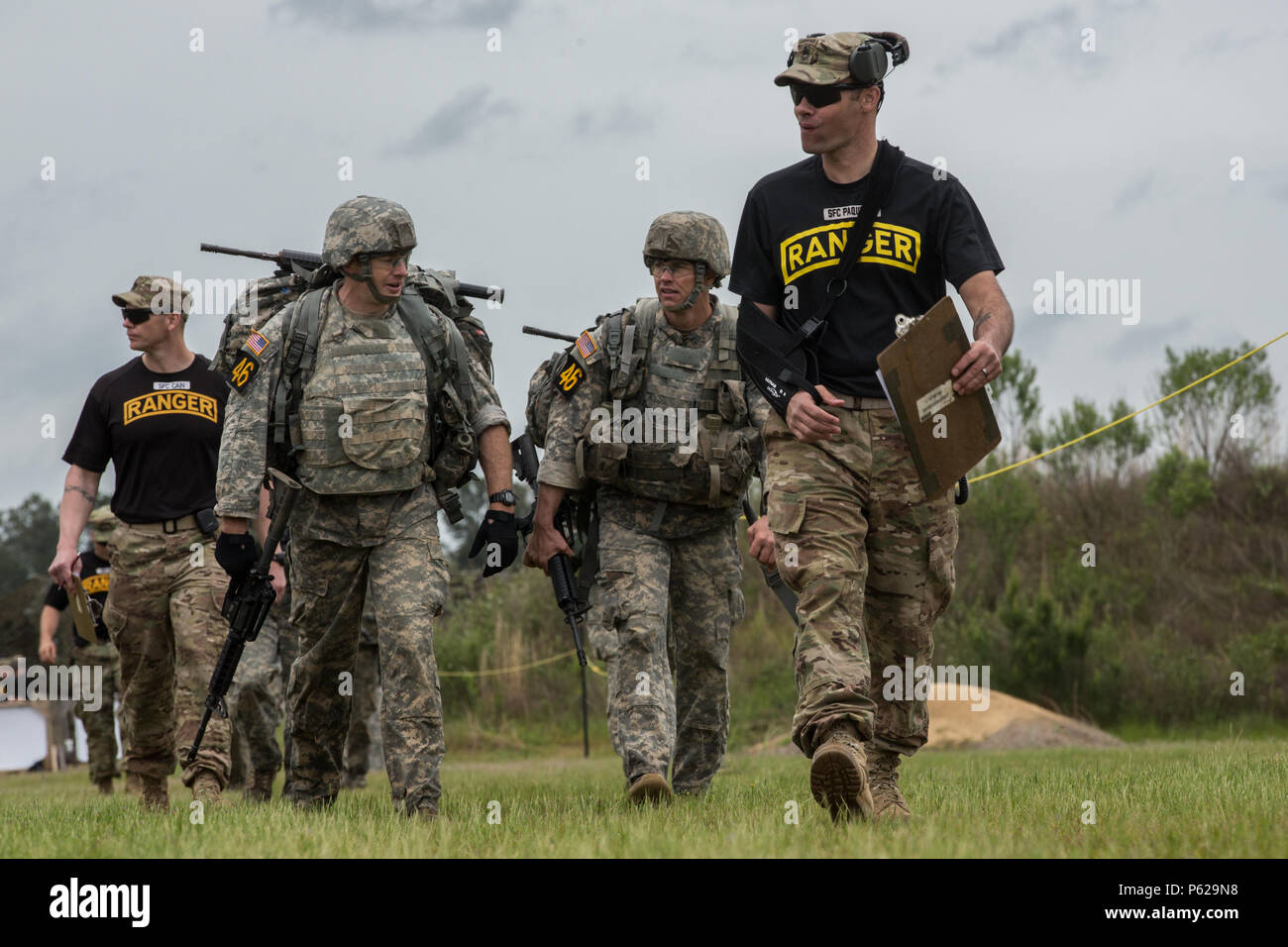U.S. Army Capt. Bert Ferguson and Sgt. 1st Class Keith Batchelder ...