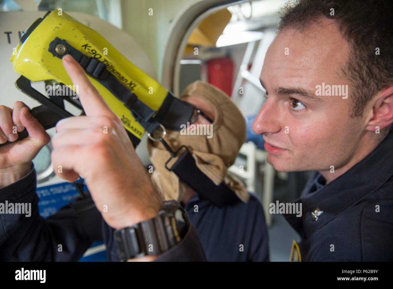 160401-N-DQ503-089 ATLANTIC OCEAN (April 1, 2016) –Damage Controlman ...