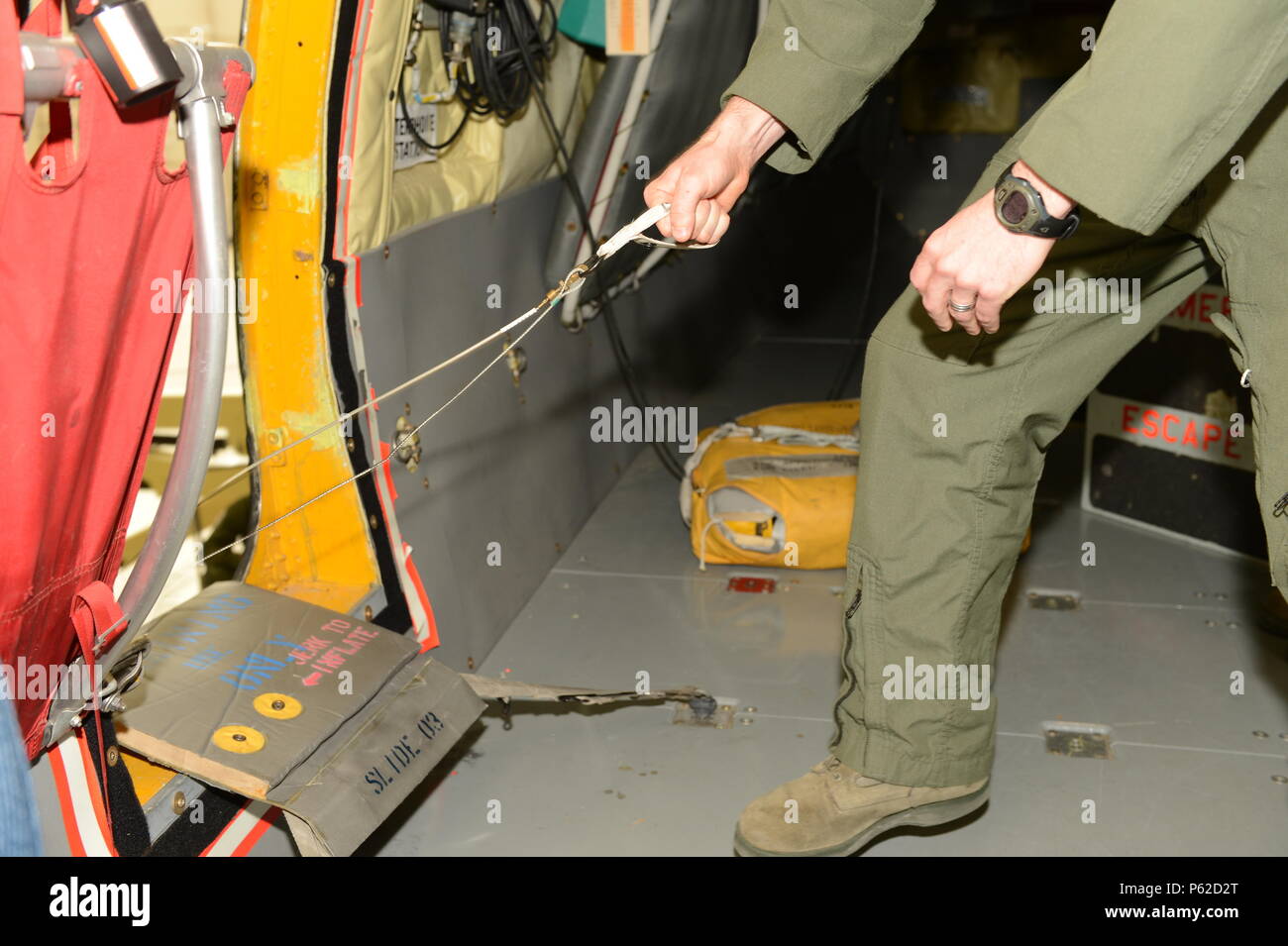 Aircraft evacuation slide hi-res stock photography and images - Alamy