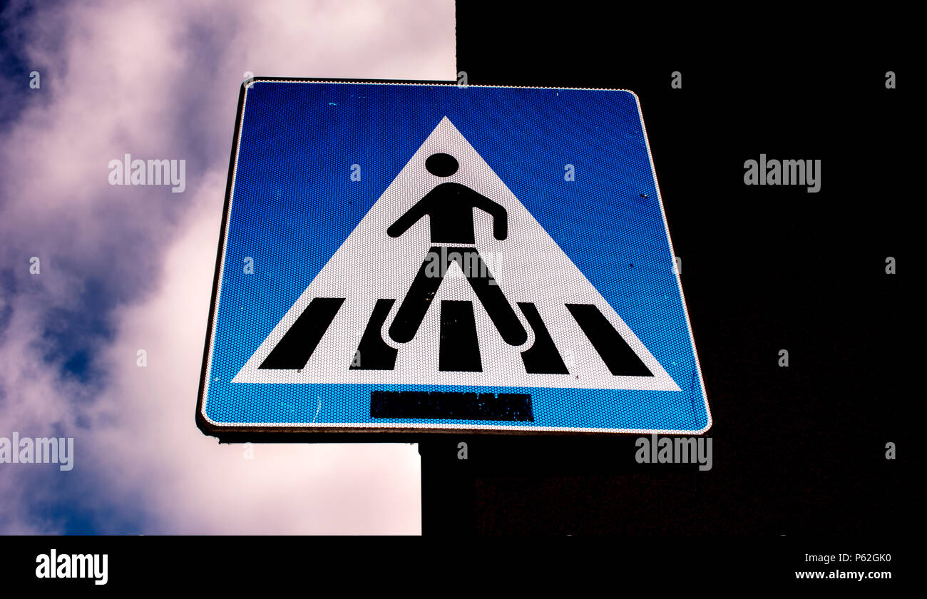 Jaywalker sign hi-res stock photography and images - Alamy