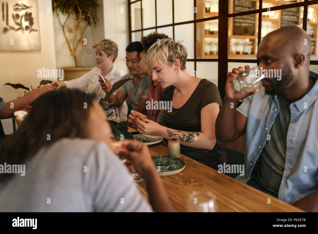 People eating table black and white hi-res stock photography and images ...