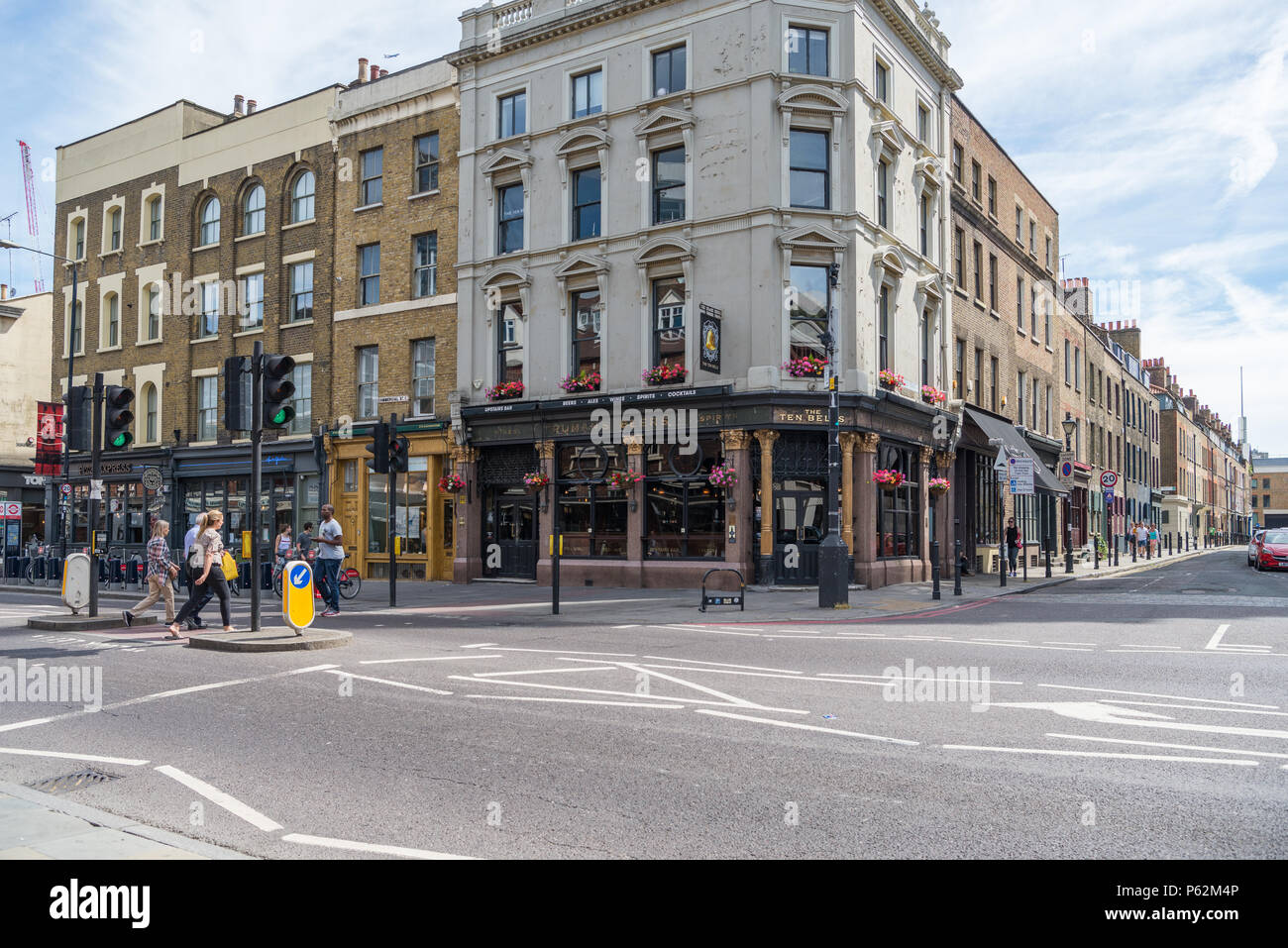 The Ten Bells pub on the corner of Commercial Street and Fournier ...