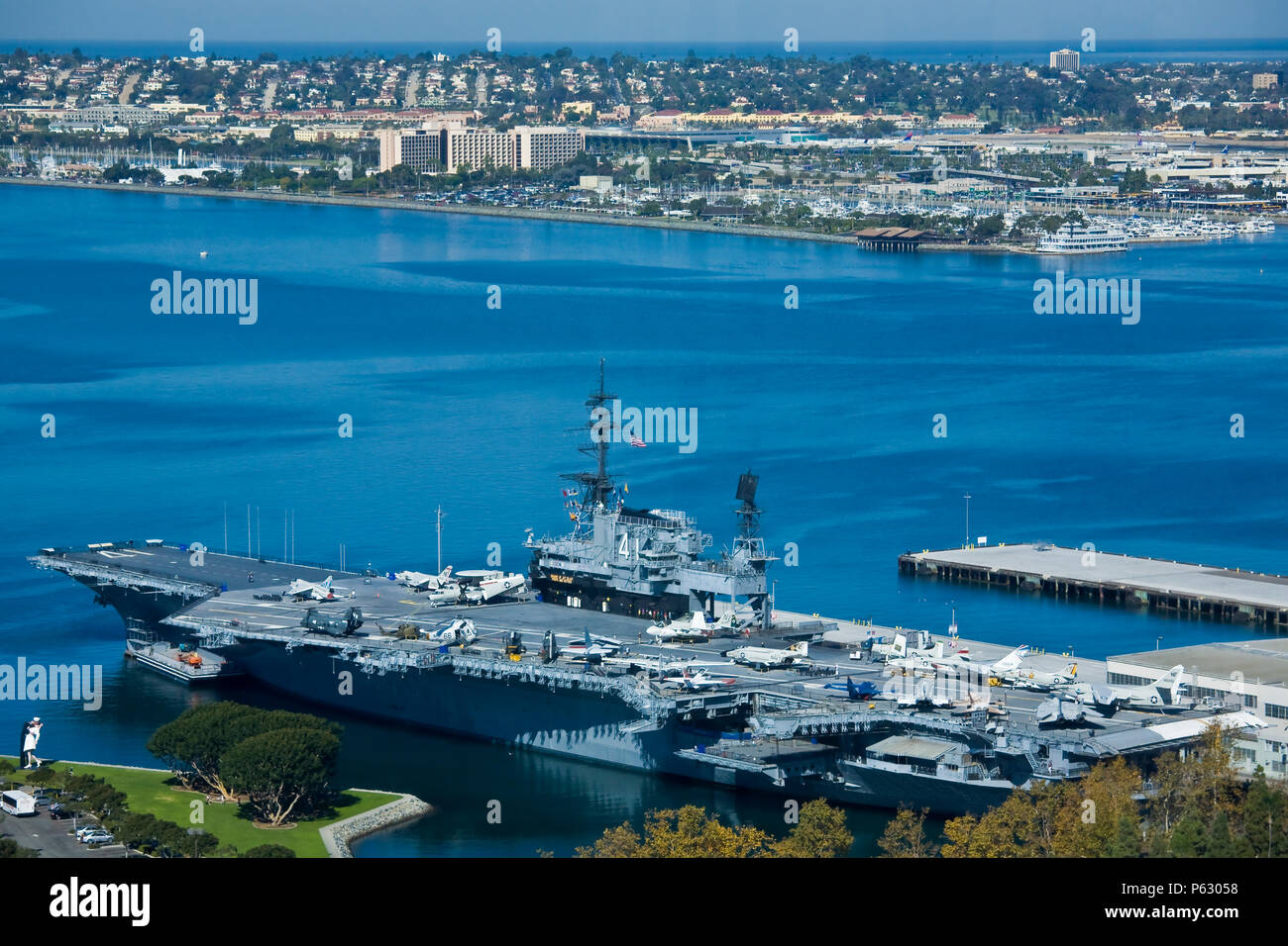 Naval air station midway hi-res stock photography and images - Alamy