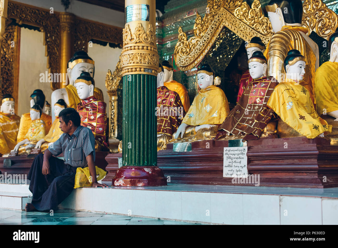 Burmese temple architecture hi-res stock photography and images - Alamy