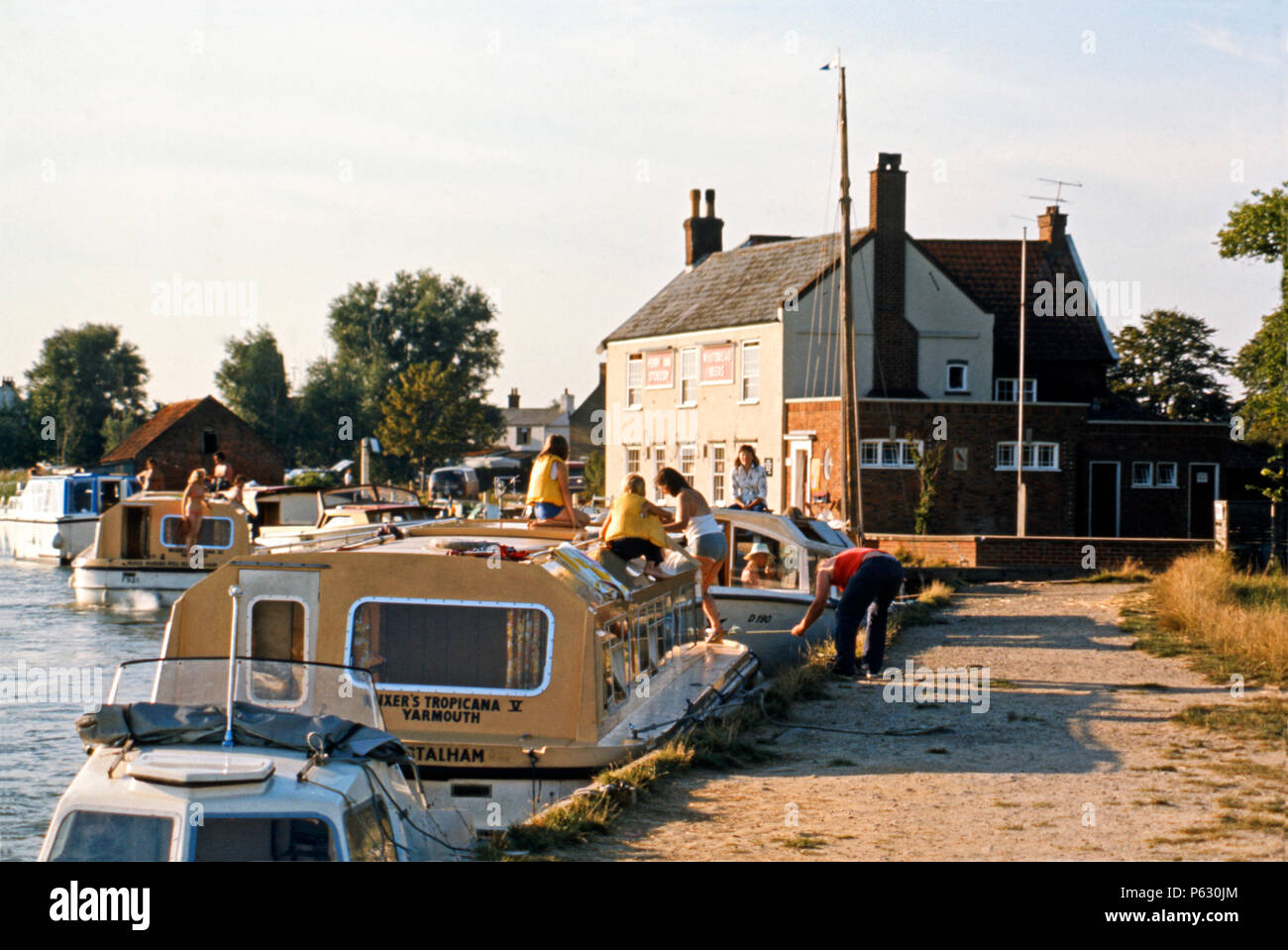 Stokesby hi-res stock photography and images - Alamy