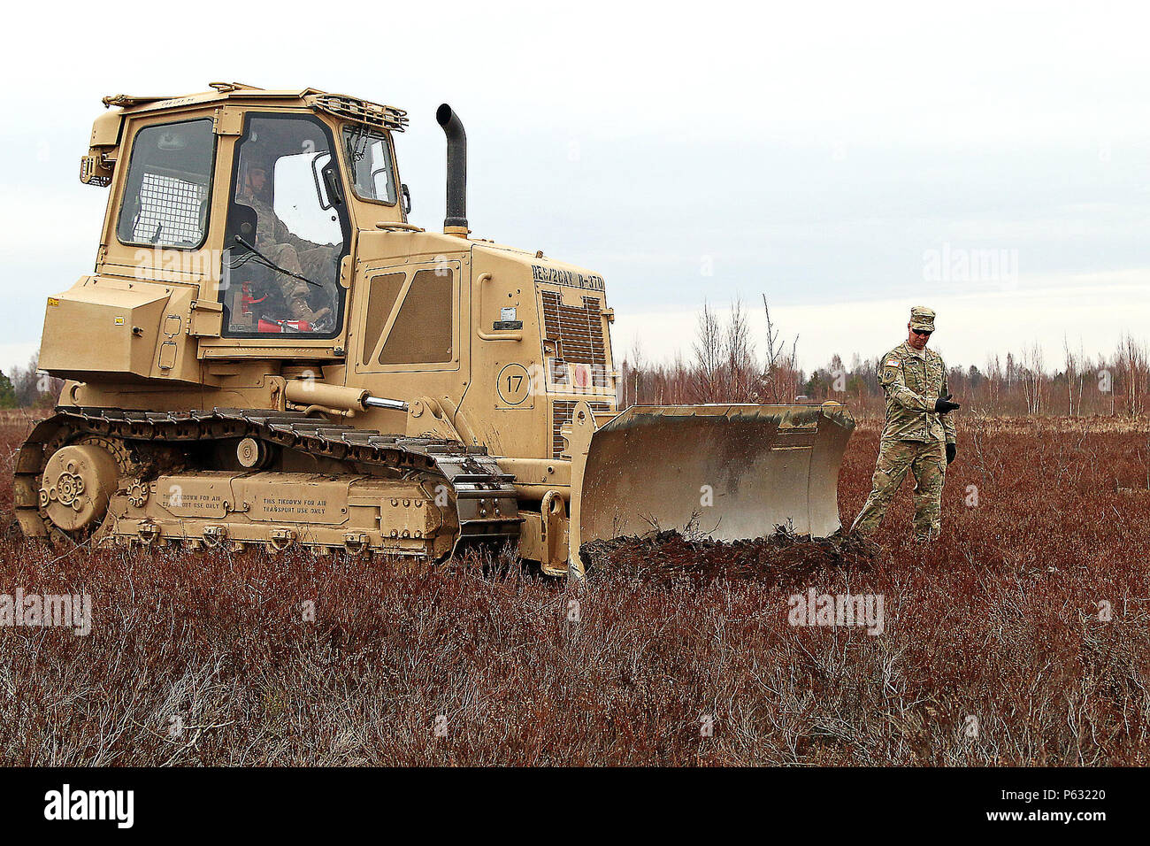 Soldiers assigned to Headquarters and Headquarters Troop, 3rd Squadron ...