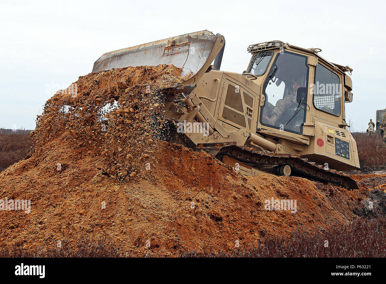 Soldiers assigned to Headquarters and Headquarters Troop, 3rd Squadron ...