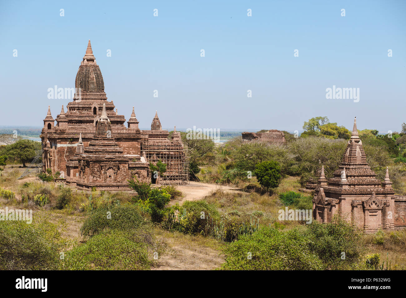 Myanmar monuments hi-res stock photography and images - Alamy