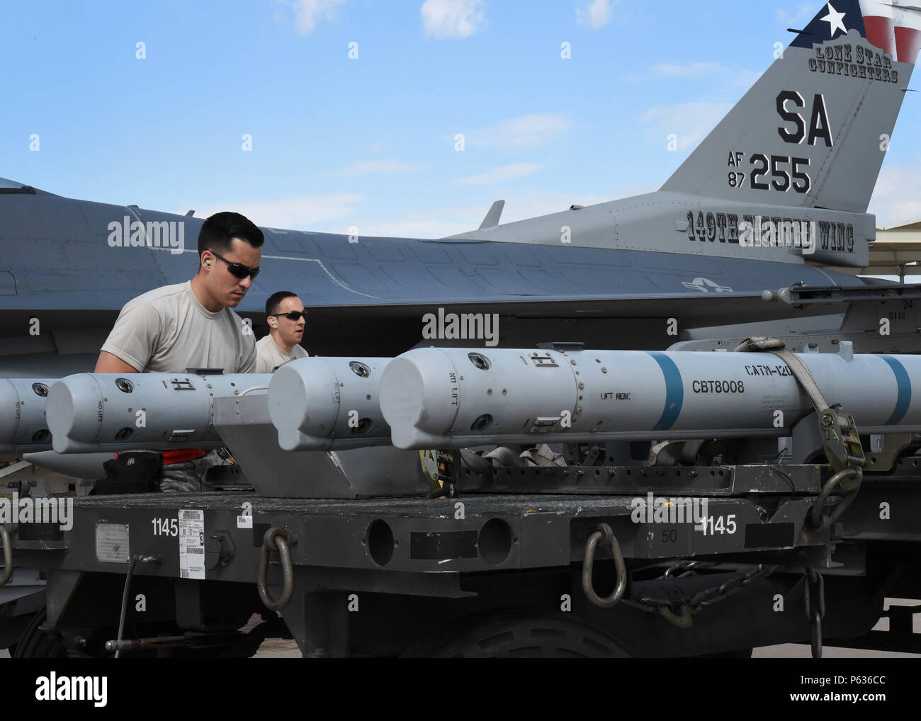 Lone star gunfighters hi-res stock photography and images - Alamy