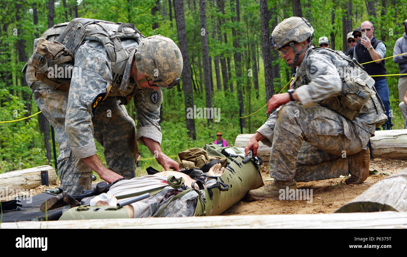U.S. Army 1st Lt. Colton Baber (left) and Capt. Dave Mathews (right ...