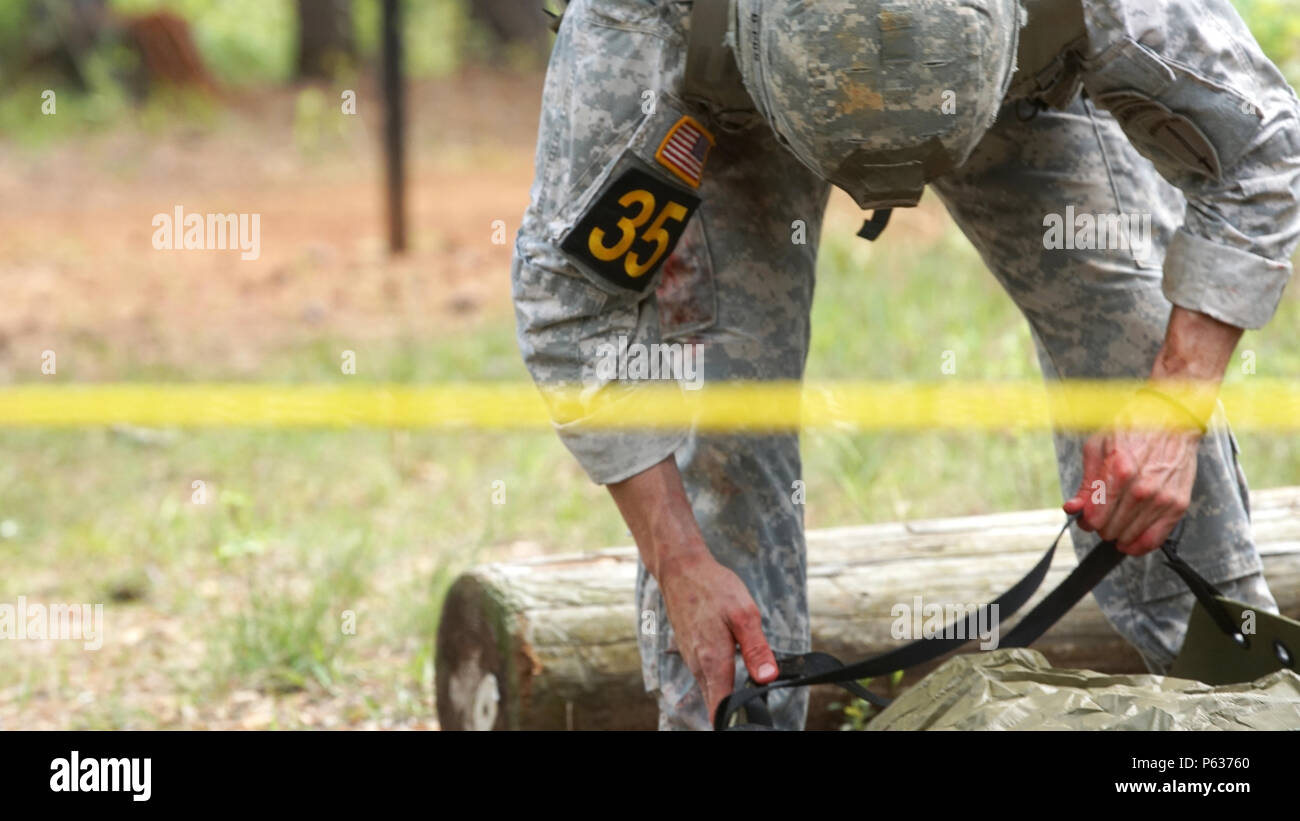 U.S. Army Ranger with the Airborne and Ranger Training Brigade ...