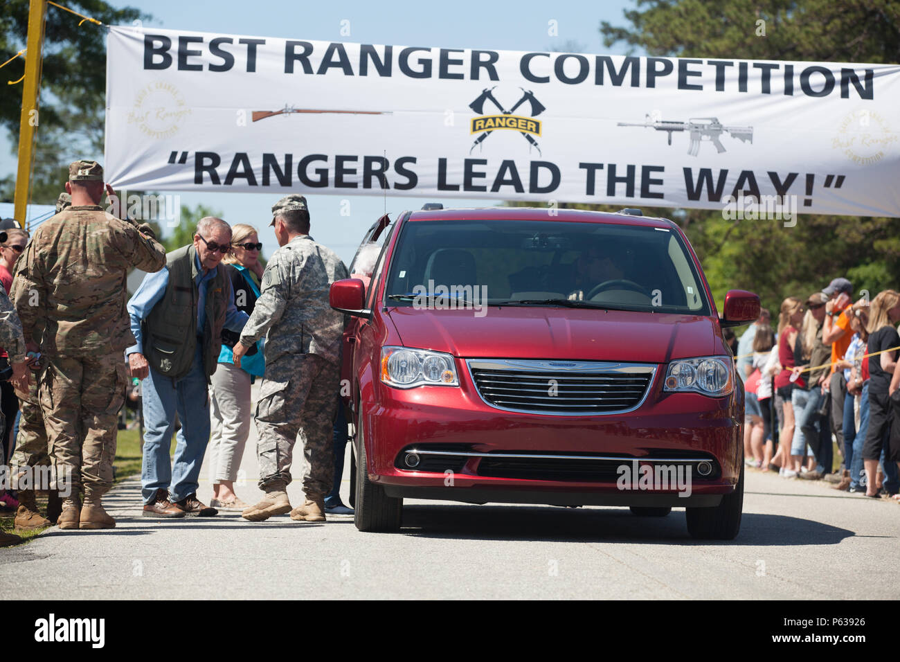 U.S. Army Lt. Gen. (Ret.) David E. Grange, the Best Ranger Competition ...