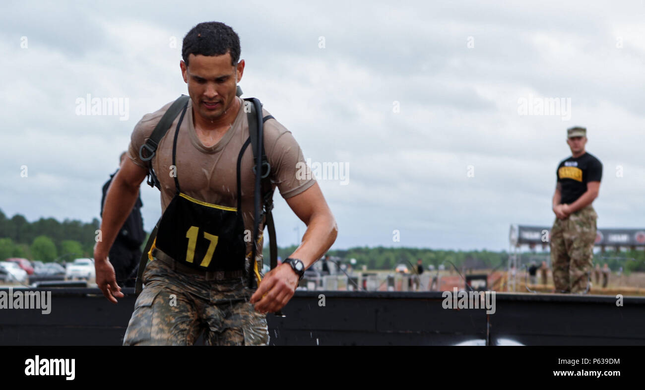U s army staff sgt carlos hi-res stock photography and images - Alamy