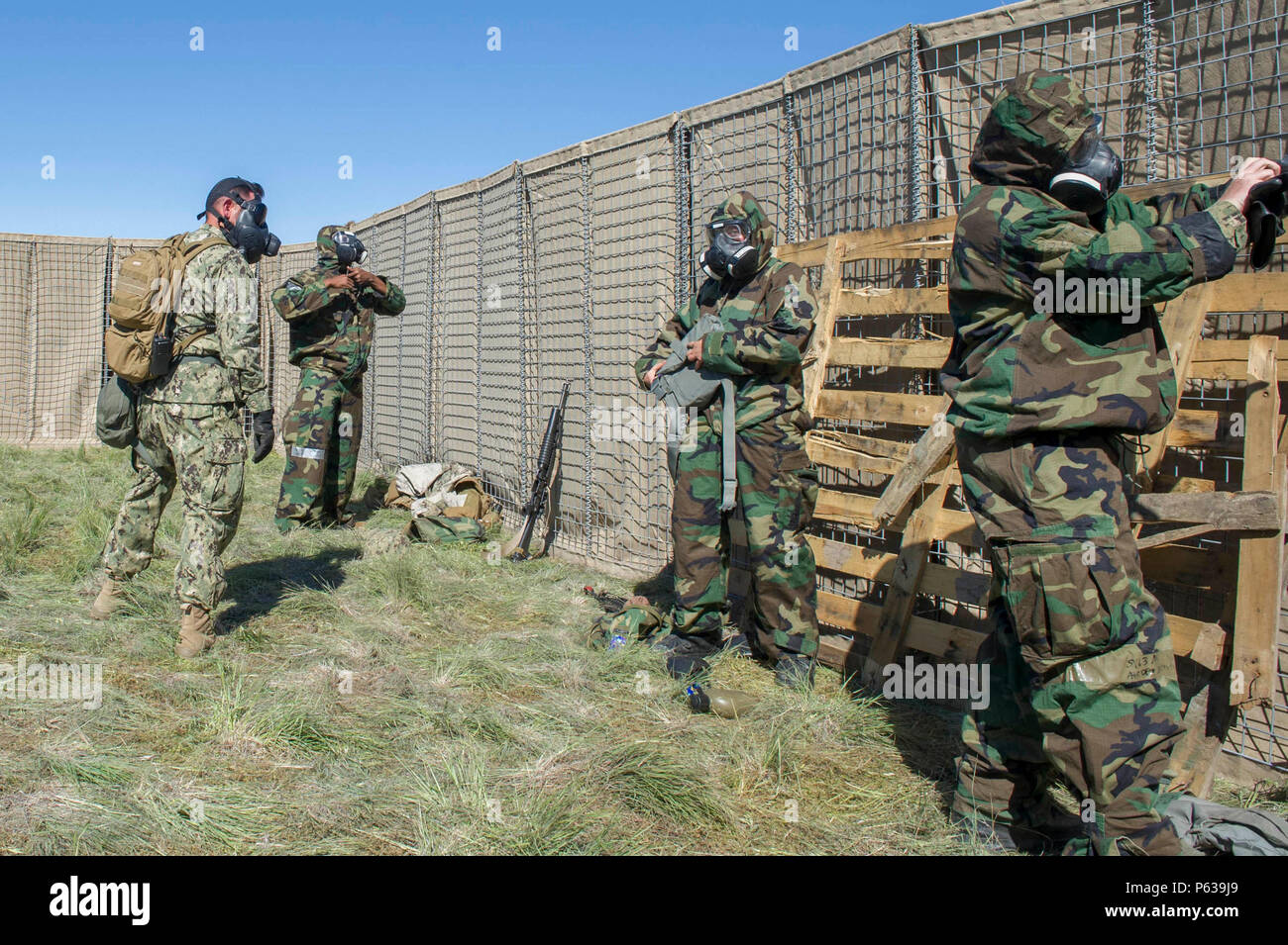 160416-N-HD670-114 FORT HUNTER LIGGETT, Calif. (April 16, 2016 ...