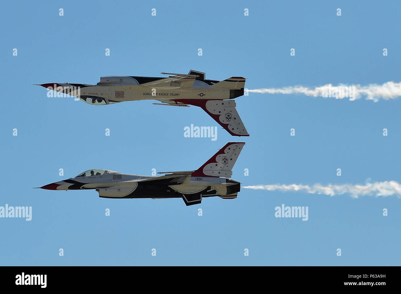 The Thunderbirds solo pilots perform the Calypso Pass during the March ...