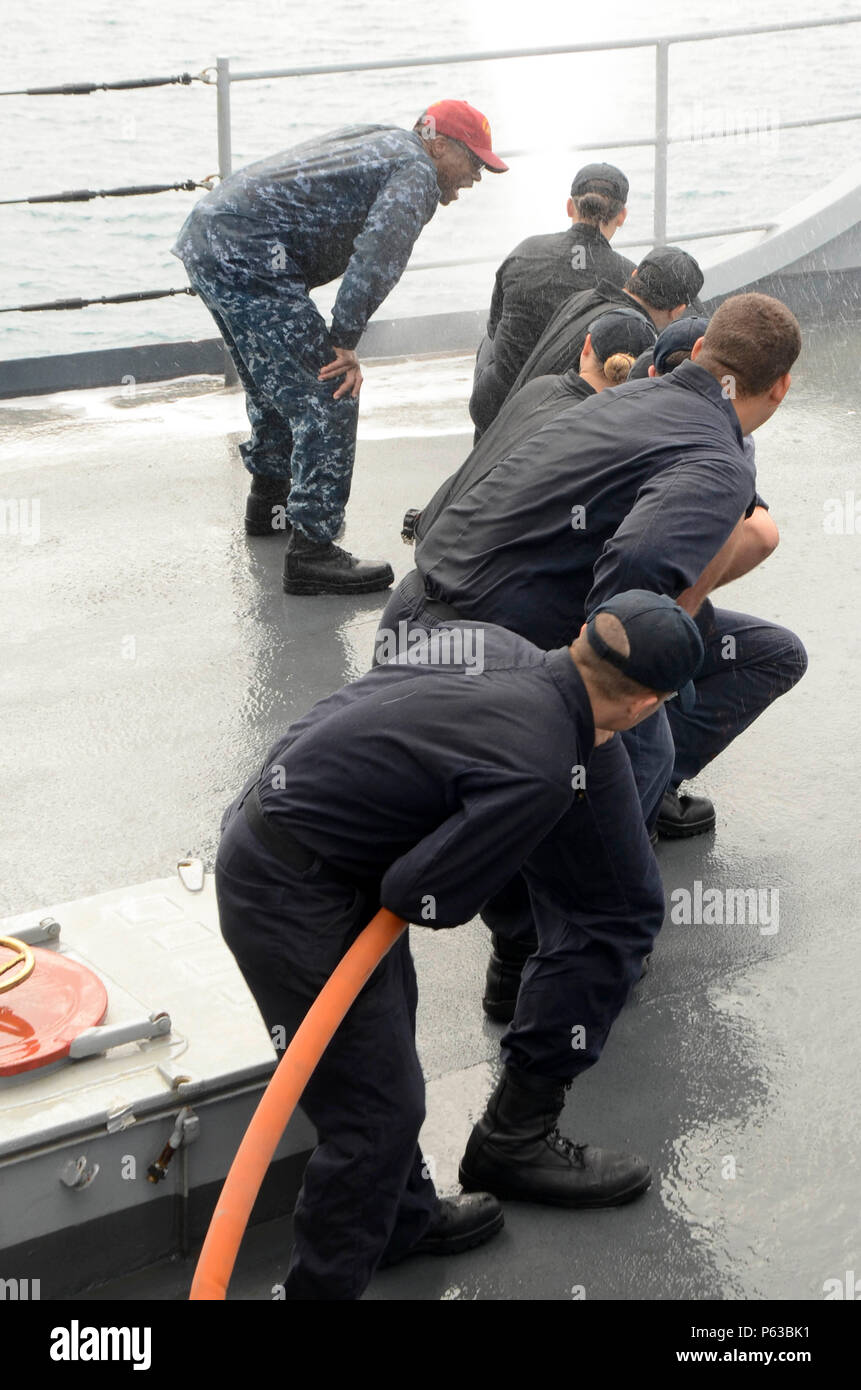 Fire hose handling techniques hi-res stock photography and images - Alamy