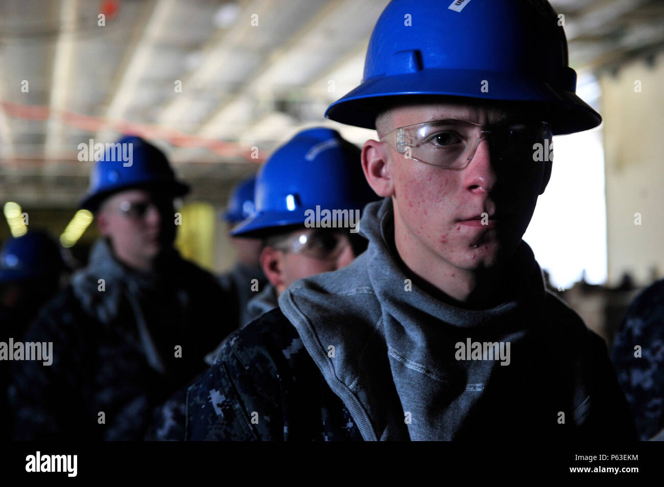 NEWPORT NEWS, Va. (Apr 19, 2016) -- Aviation Boatwain's Mate Airman ...