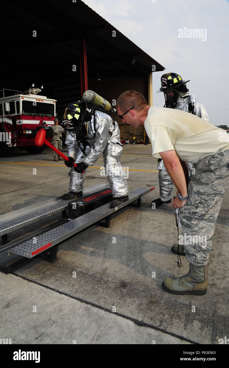 Keiser sled hi-res stock photography and images - Alamy