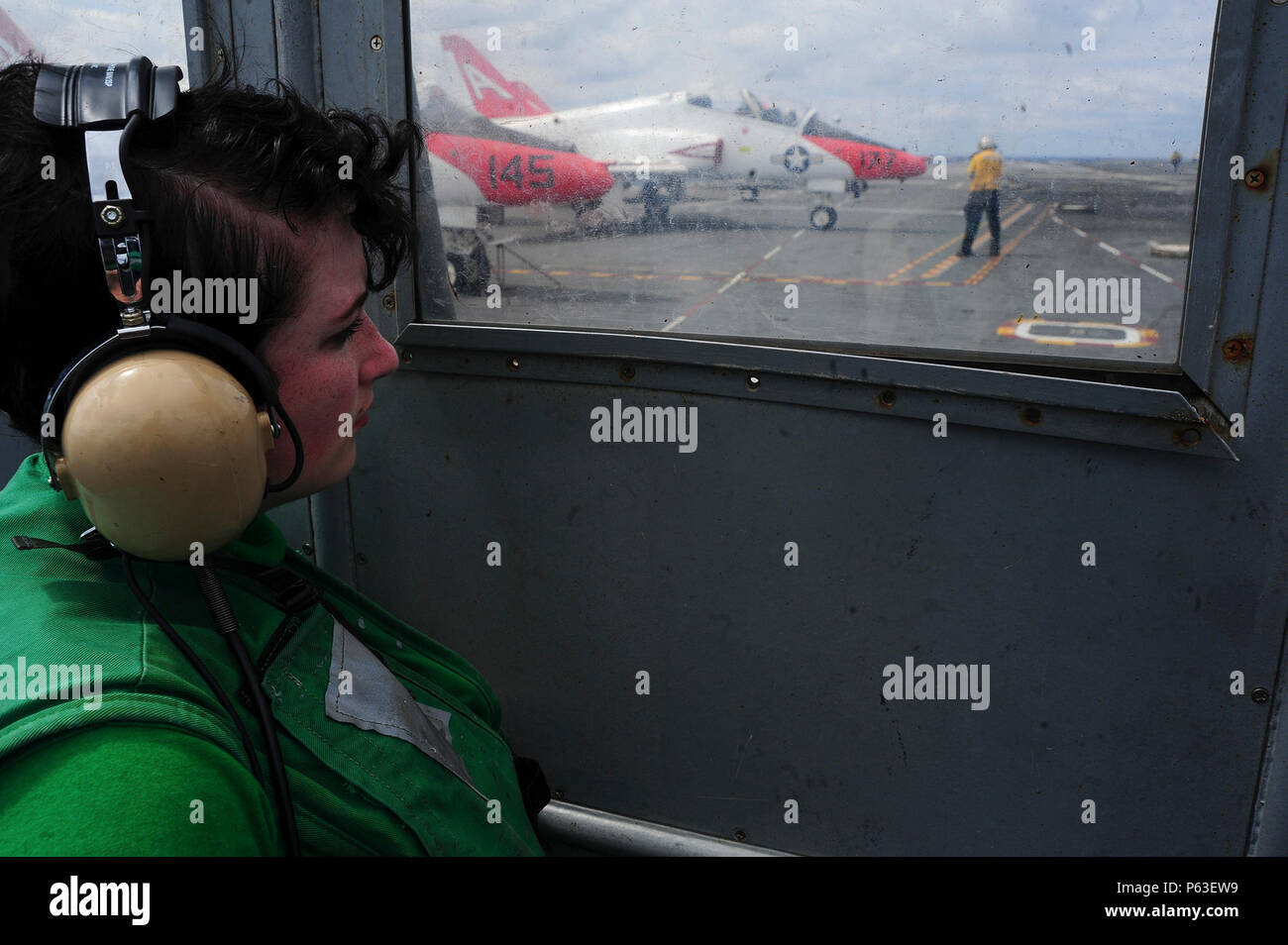 Landing signal officer platform hi-res stock photography and images - Alamy