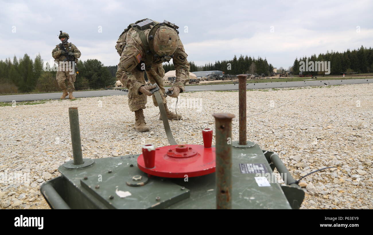 U.S. Soldiers from Delta Company, 55th Brigade Engineer Battalion ...