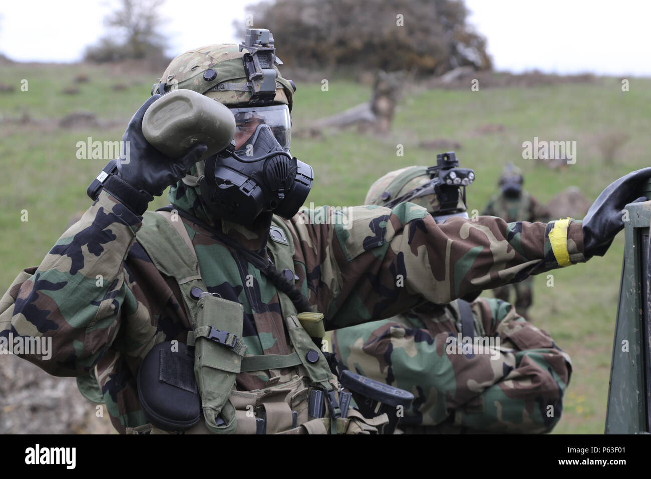 Moldovan soldier moldovan engineer battalion hi-res stock photography ...