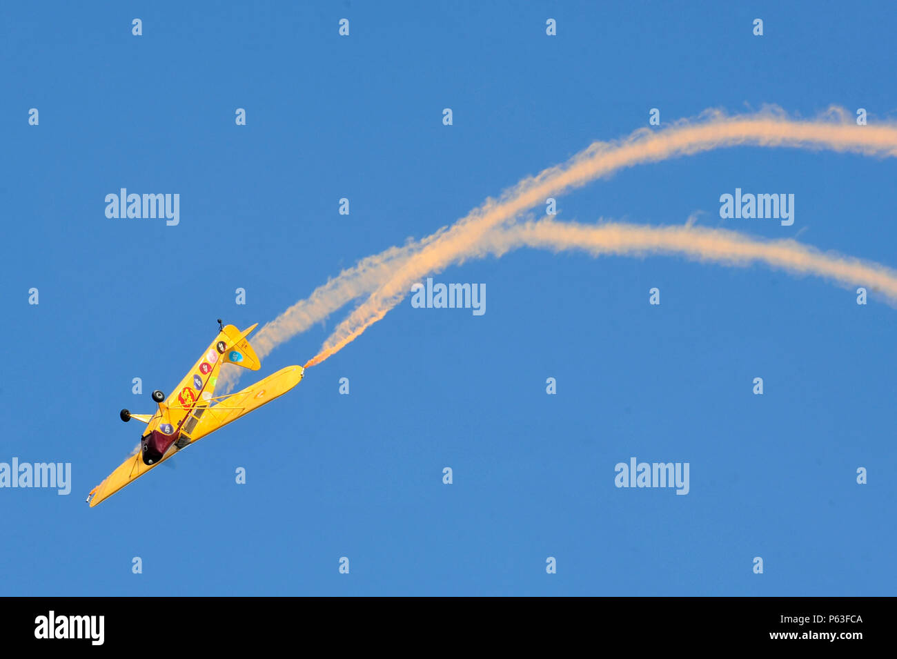 Kent Pietsch performs in the Jelly Belly Airplane during the AirPower ...