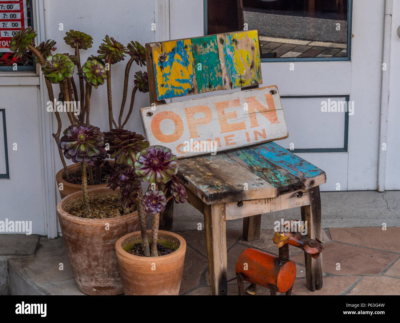 Beautiful open sign at a small shop in Kamakura - TOKYO / JAPAN - JUNE ...
