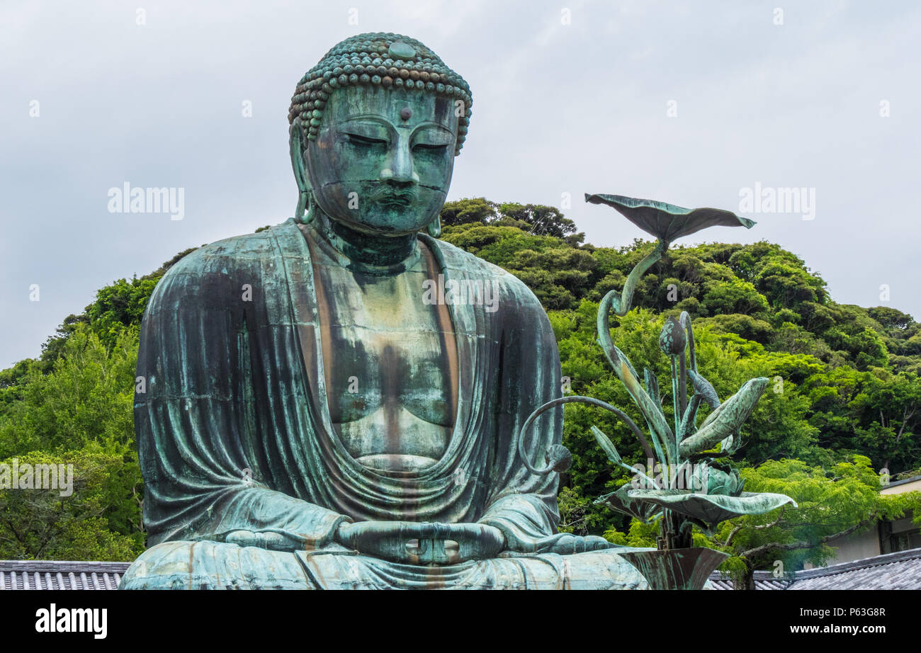 World famous Daibutsu Buddha - the Great Buddha Statue in Kamakura ...
