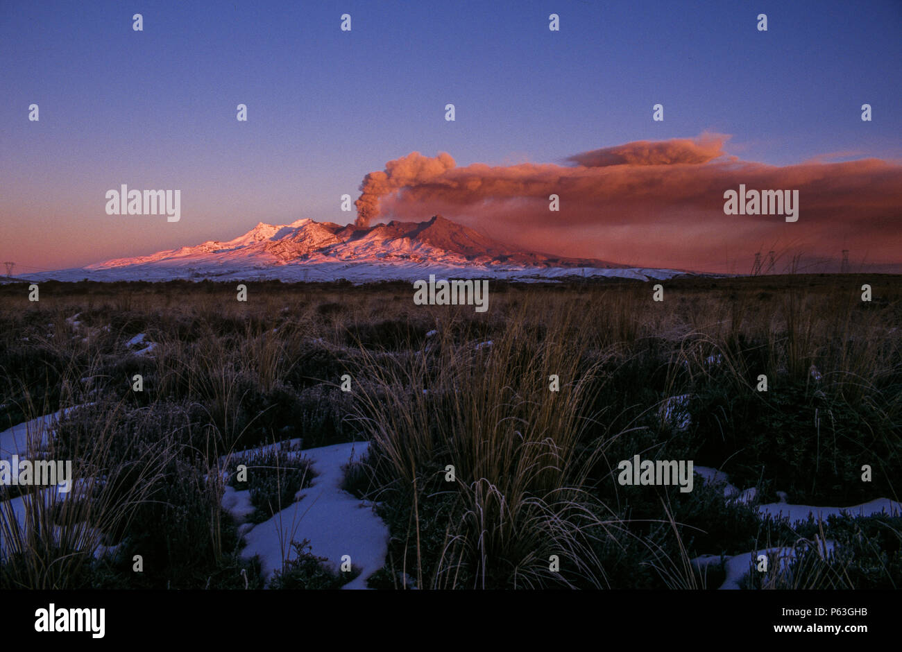Ruapehu volcano eruption hi-res stock photography and images - Alamy