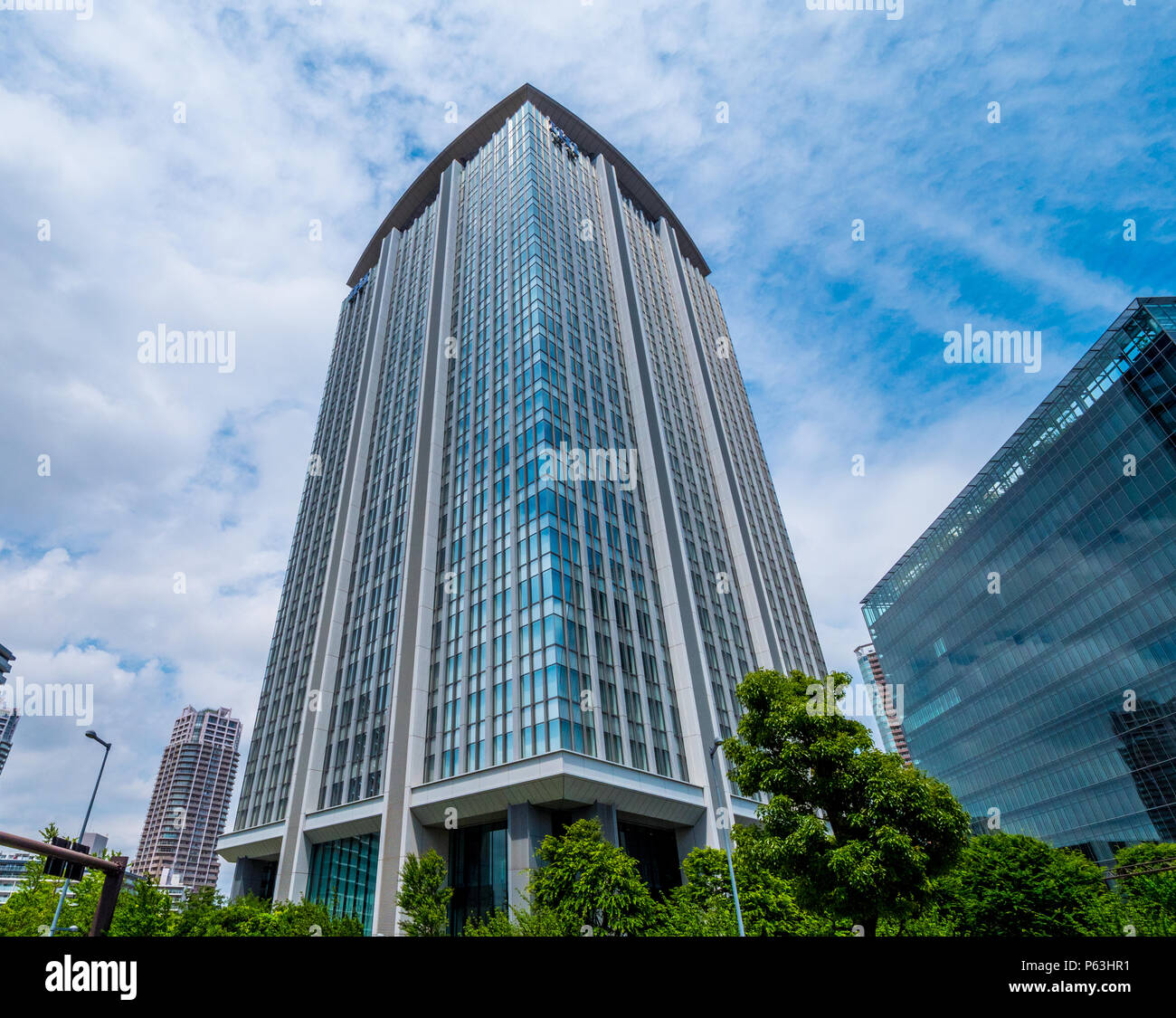 Modern office buildings in Tokyo - great architecture - TOKYO / JAPAN ...