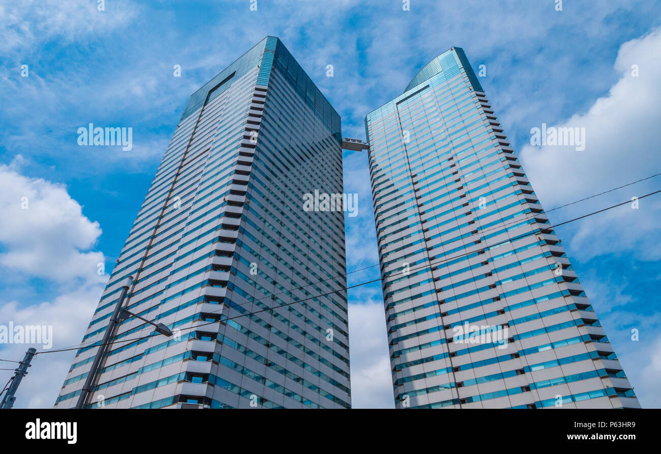 Sumitomo Corporation Buildings in Tokyo - TOKYO / JAPAN - JUNE 12, 2018 ...