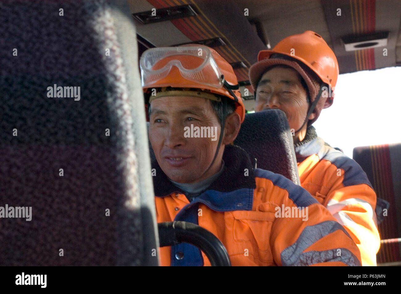Chinese contract workers hi-res stock photography and images - Alamy