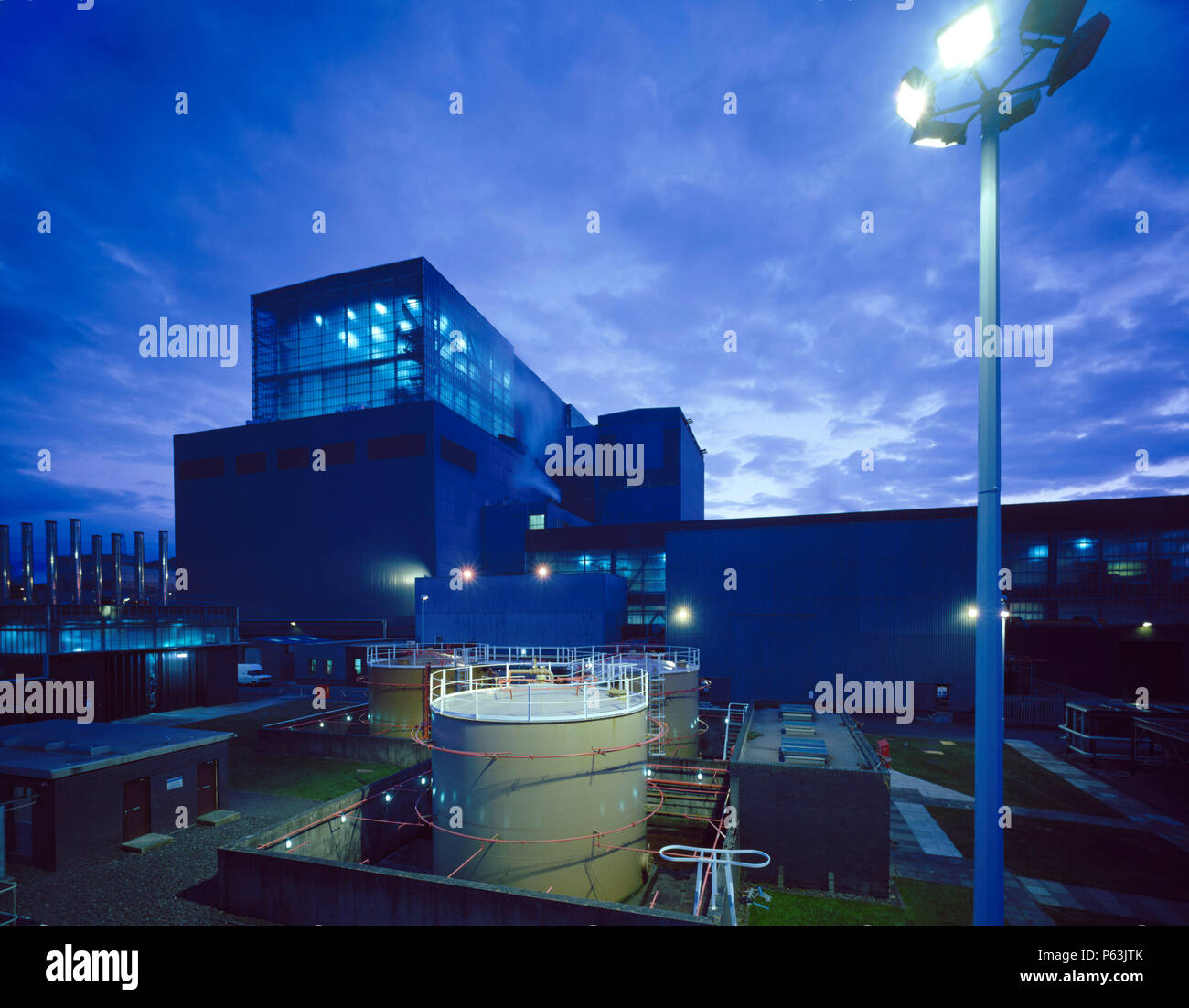 Uk nuclear powerstation hi-res stock photography and images - Alamy
