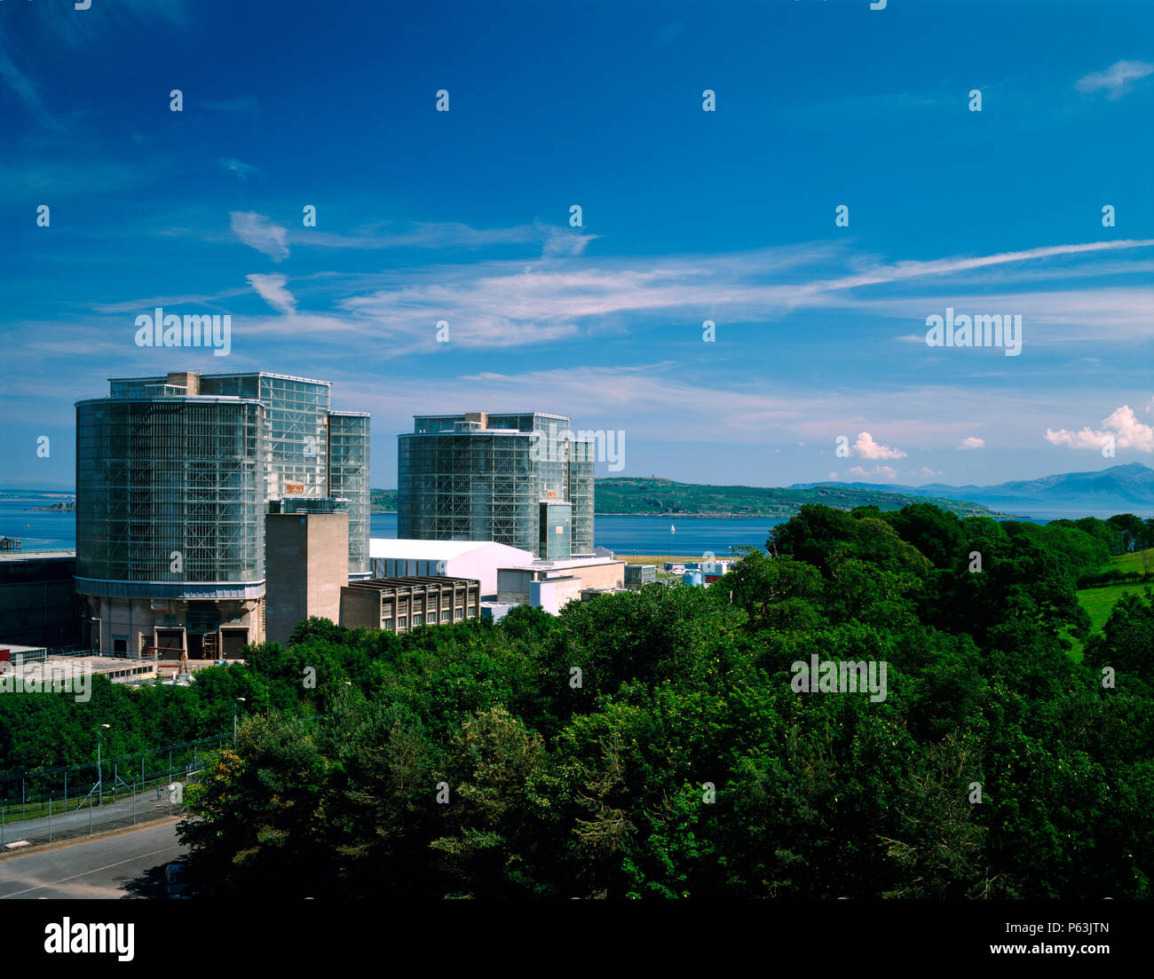 Nuclear powerstation uk hi-res stock photography and images - Alamy