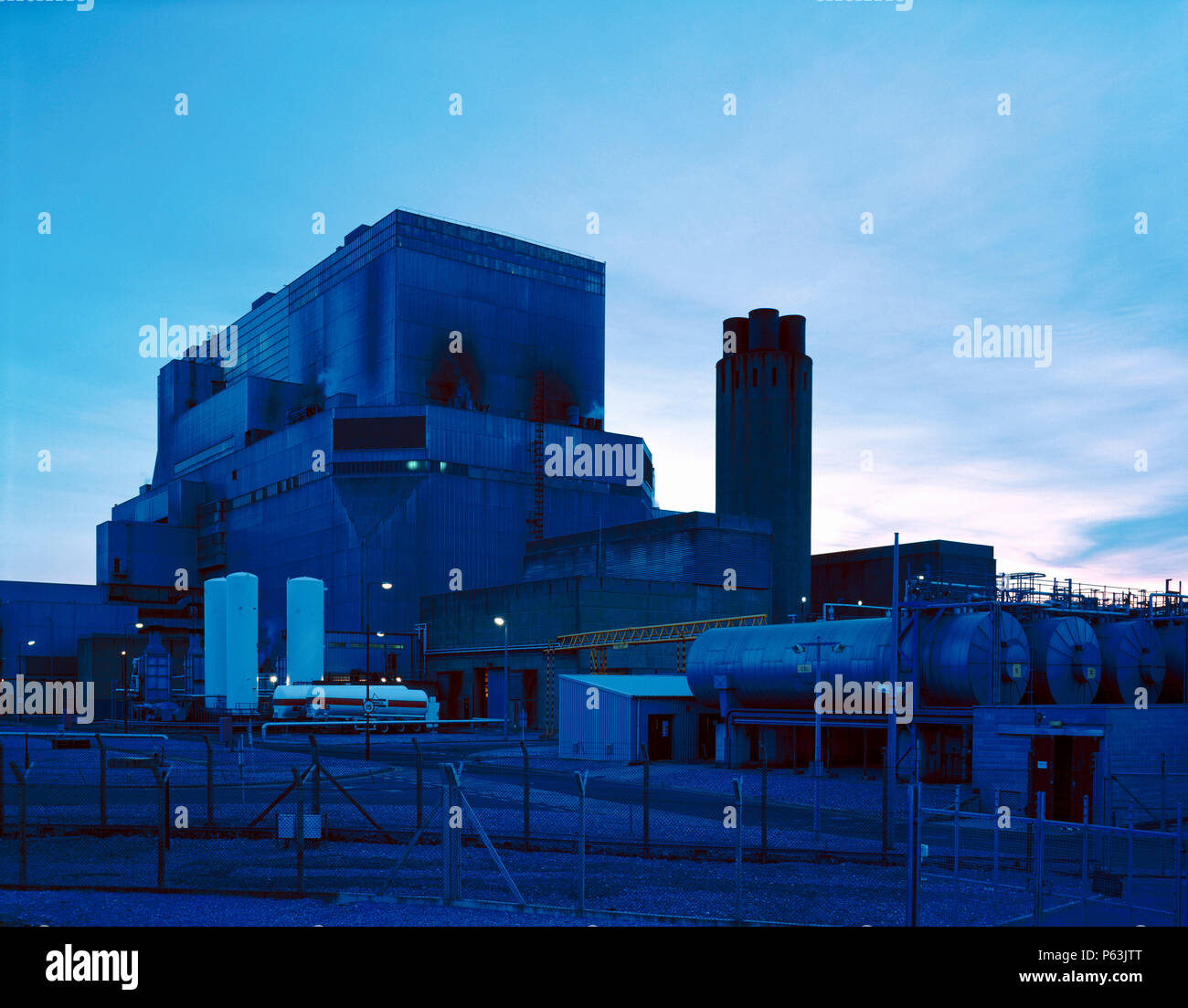 Hinckley power station hi-res stock photography and images - Alamy