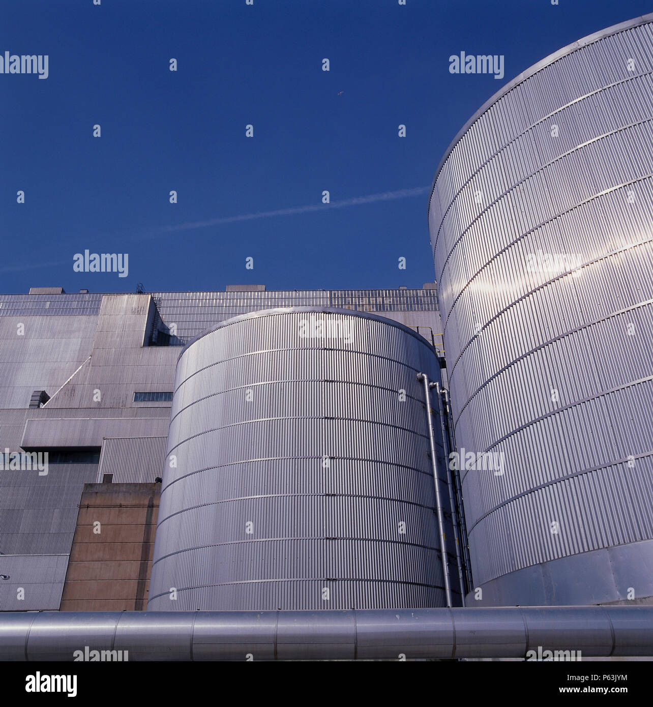 Exterior of industrial complex Stock Photo - Alamy