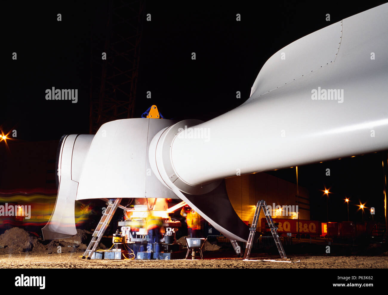 Blade assembly on wind turbine hi-res stock photography and images - Alamy