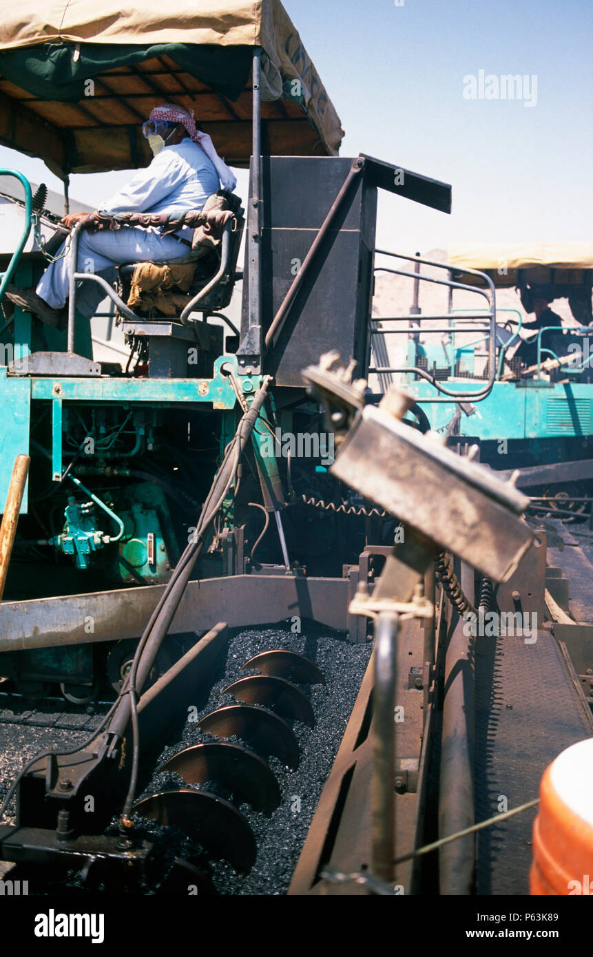 Guiding the paving machines for the endless asphalting - the hot ...